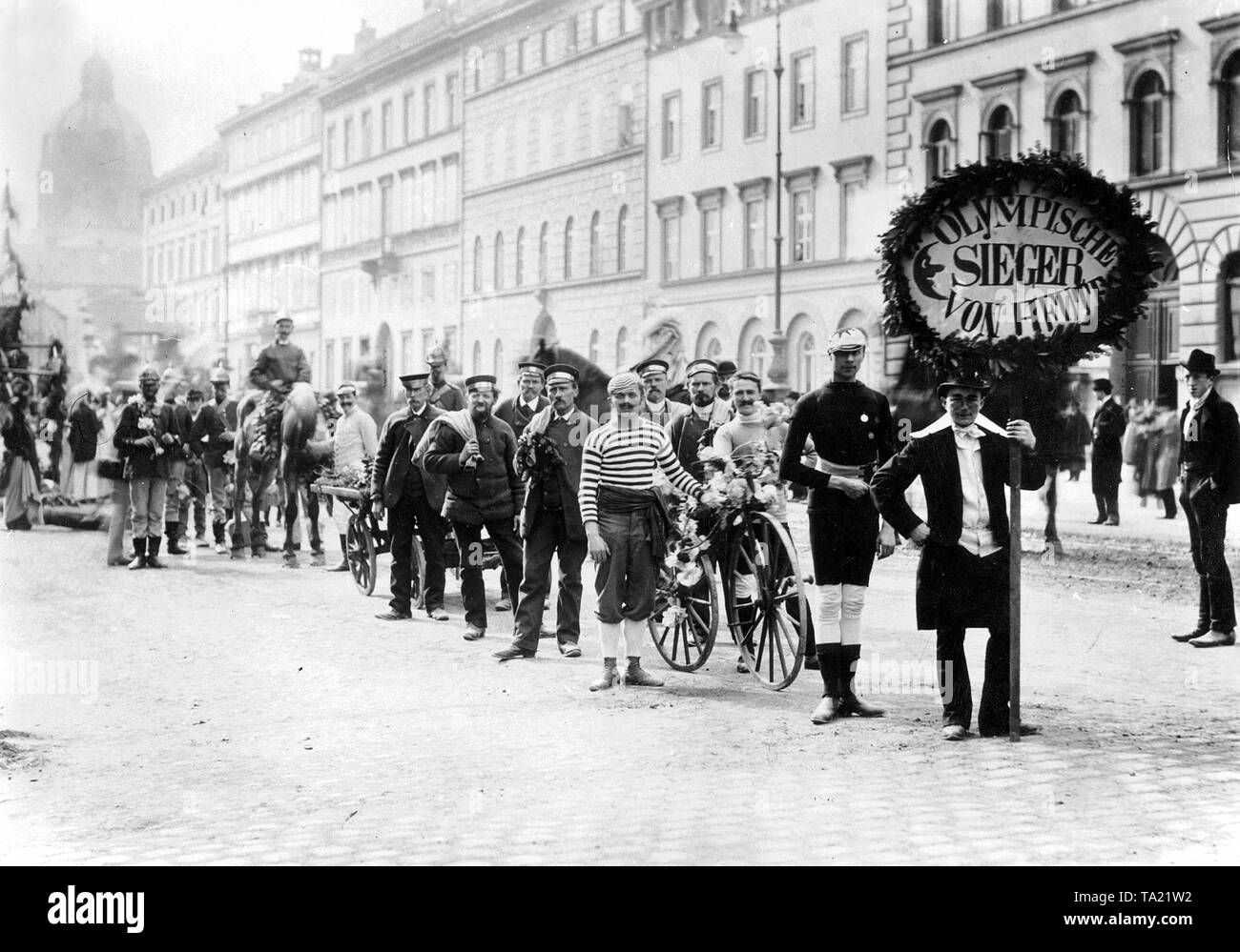 Public life before 1914: carnival procession in Munich Stock Photo - Alamy