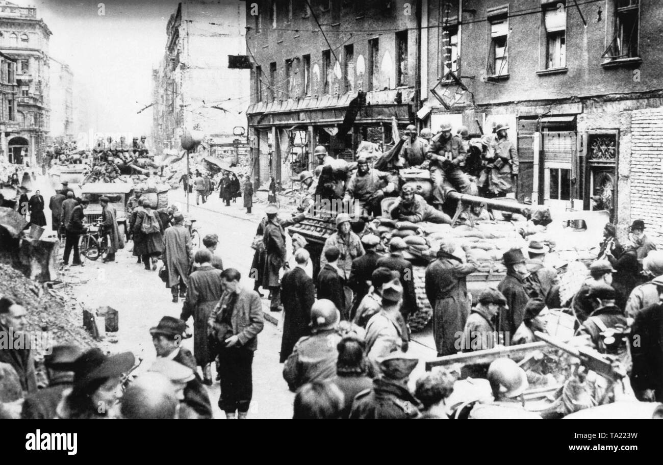 Germany city 1945 hi-res stock photography and images - Alamy