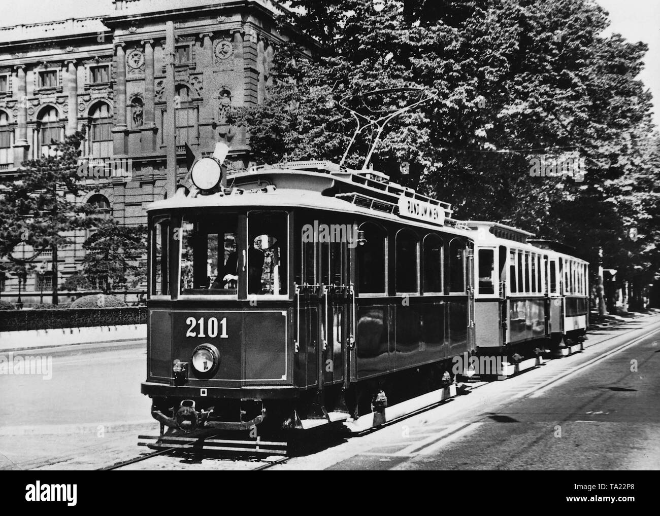 Public transport 1900s Black and White Stock Photos & Images - Alamy