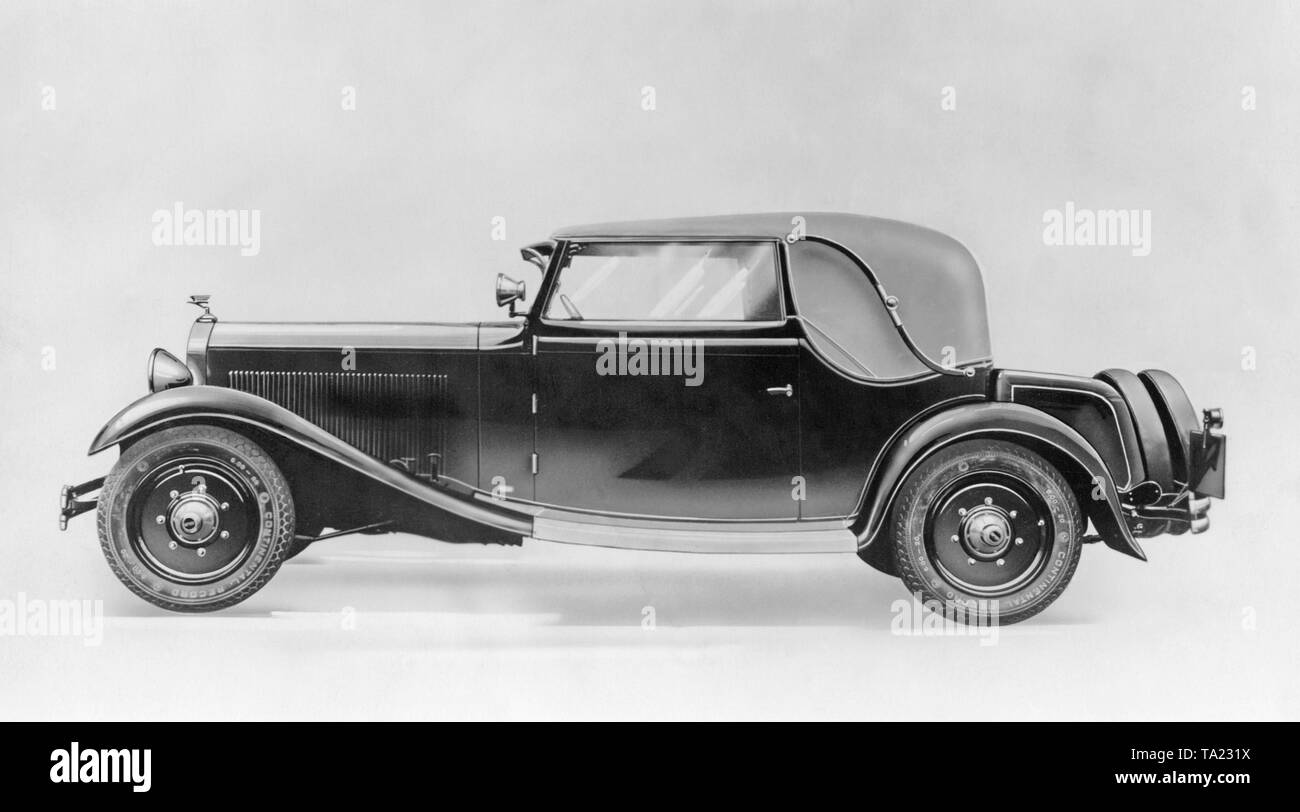 Standard 8 car Black and White Stock Photos & Images - Alamy