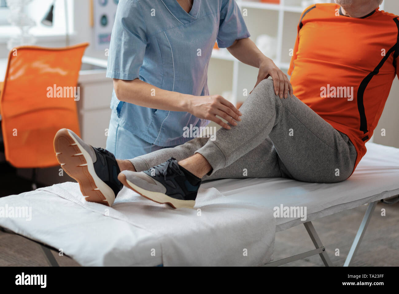 Human mans leg hi-res stock photography and images - Alamy