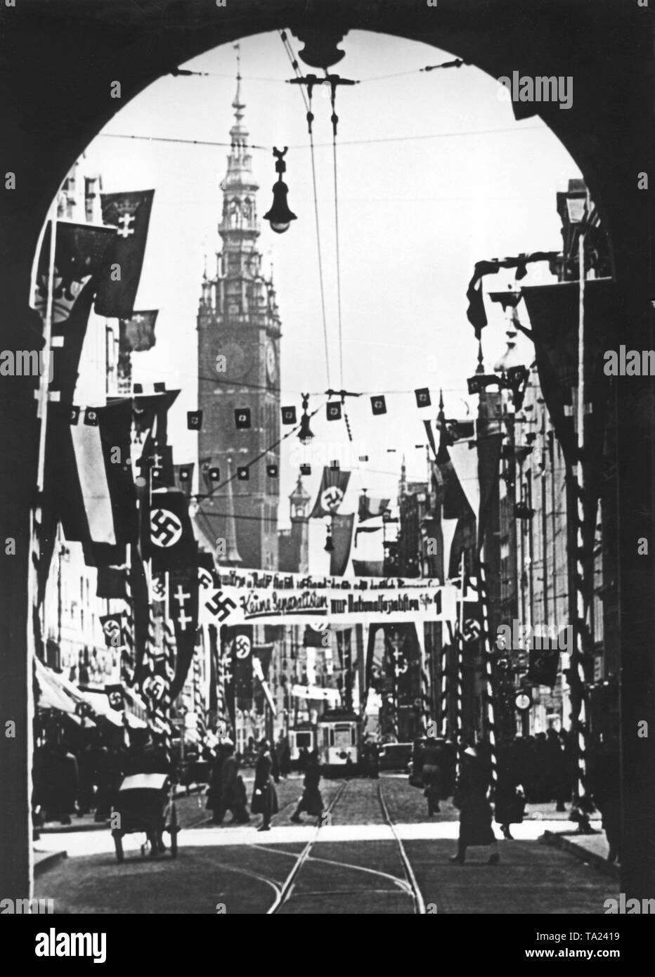 Photo of the display of flags on the occasion of the Volkstag elections ...