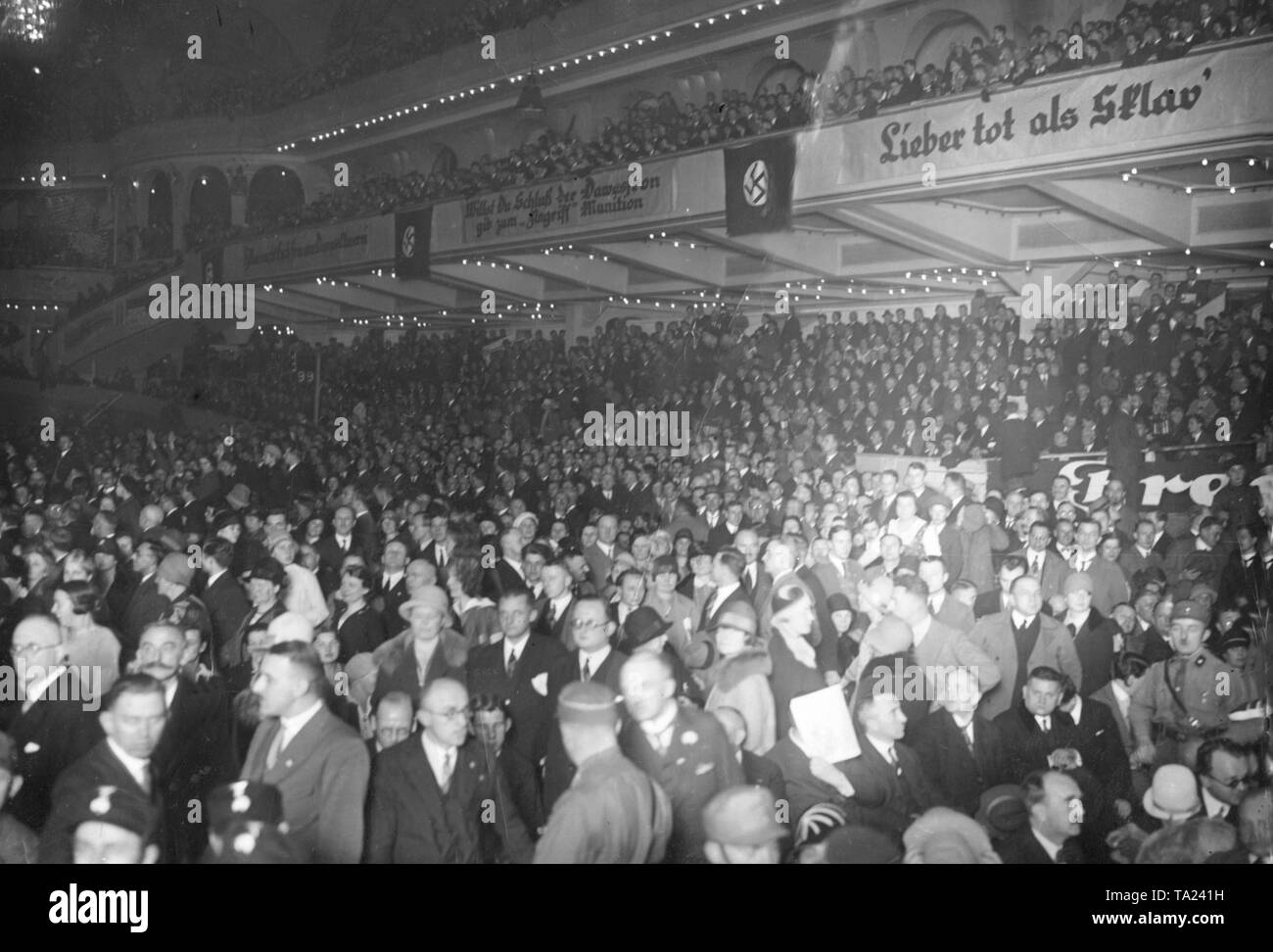 Adolf hitler 1928 in hi-res stock photography and images - Alamy
