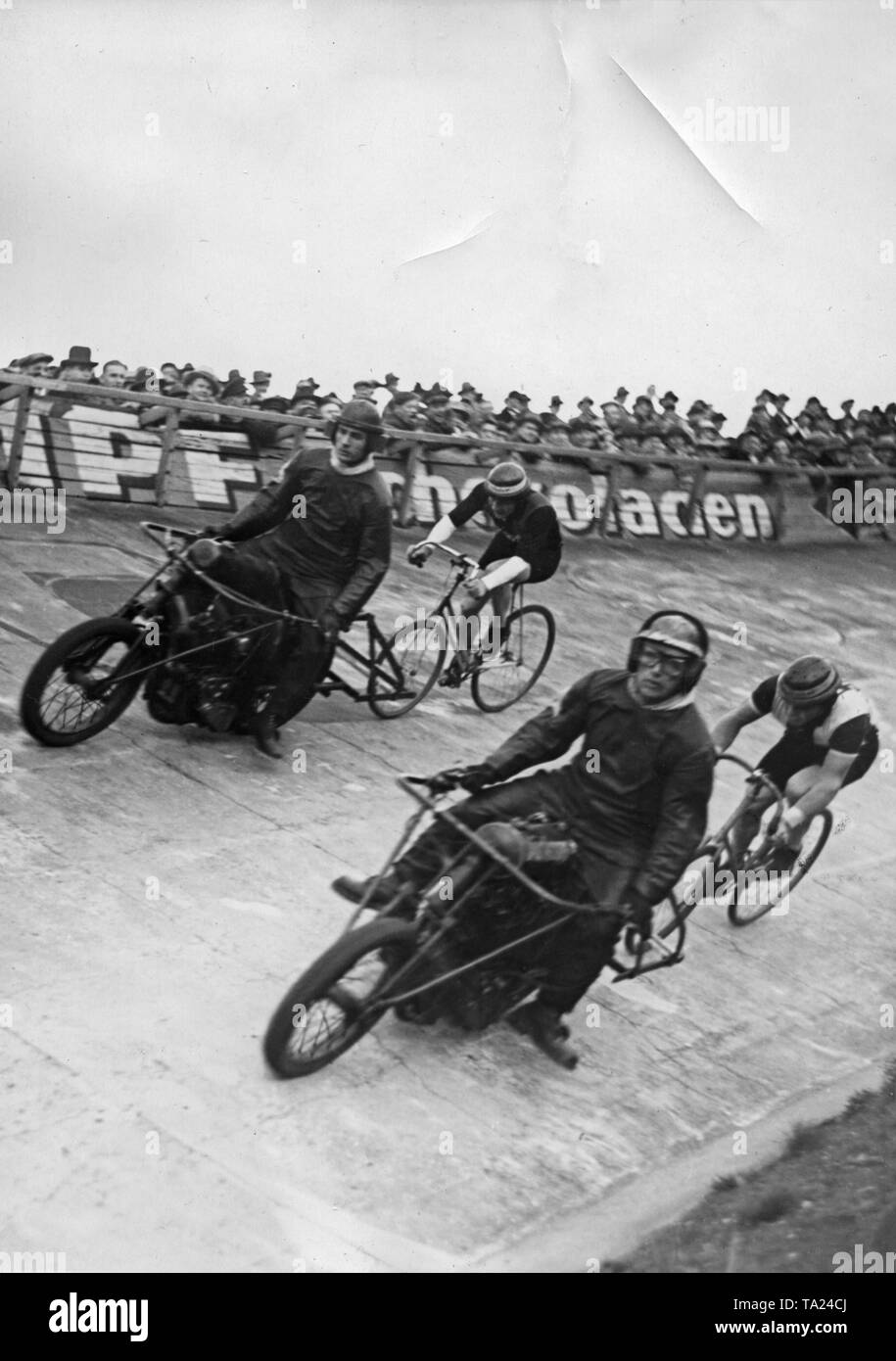 Cycling pacer bike hi-res stock photography and images - Alamy