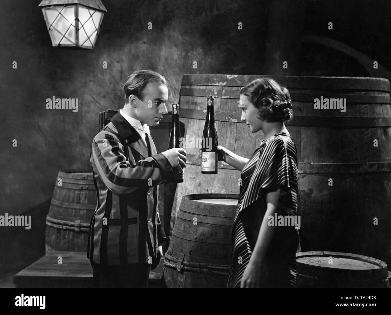 Heinz Ruehmann in a movie scene Stock Photo - Alamy