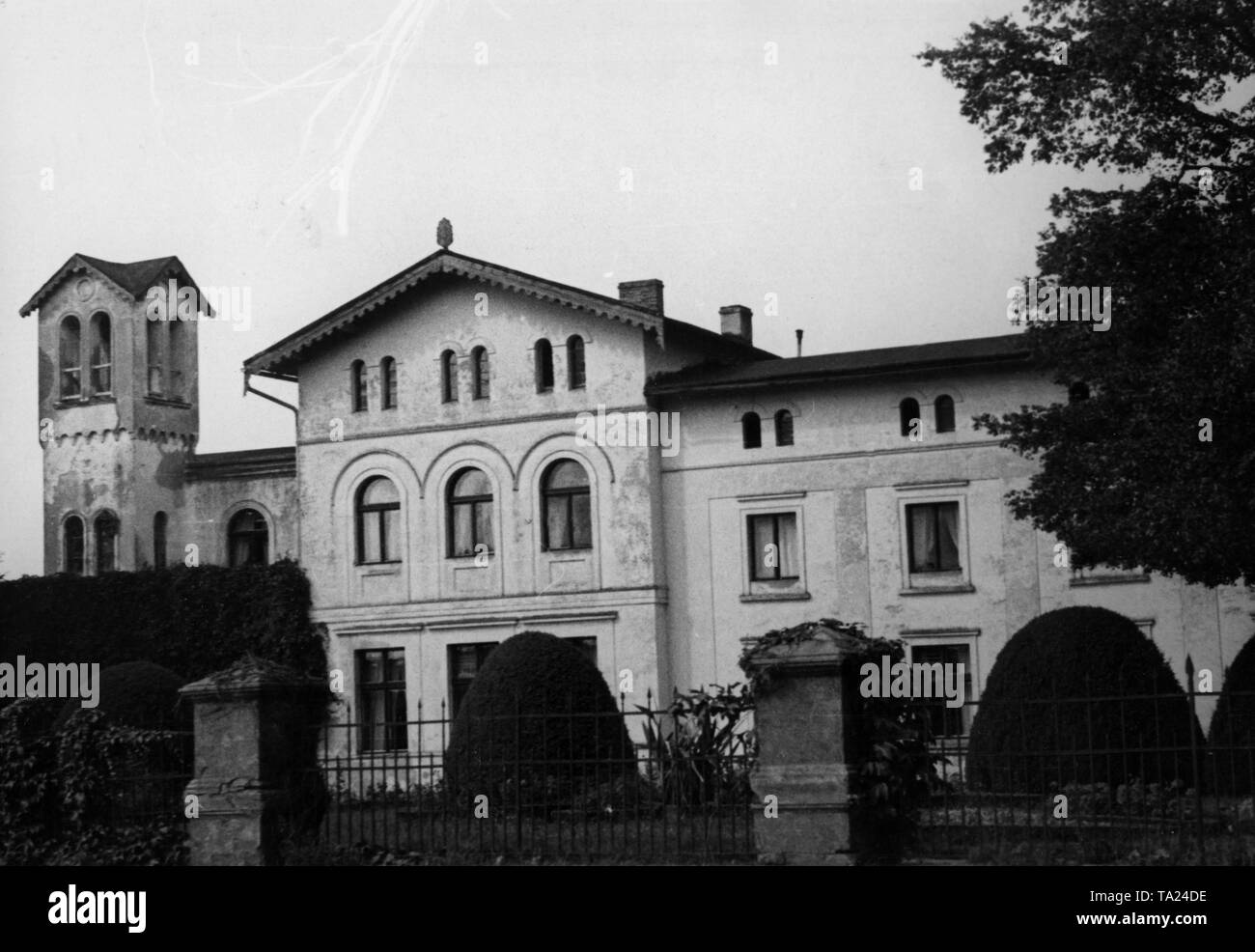 The Klanin manor house in Pomerelia in West Prussia Stock Photo - Alamy
