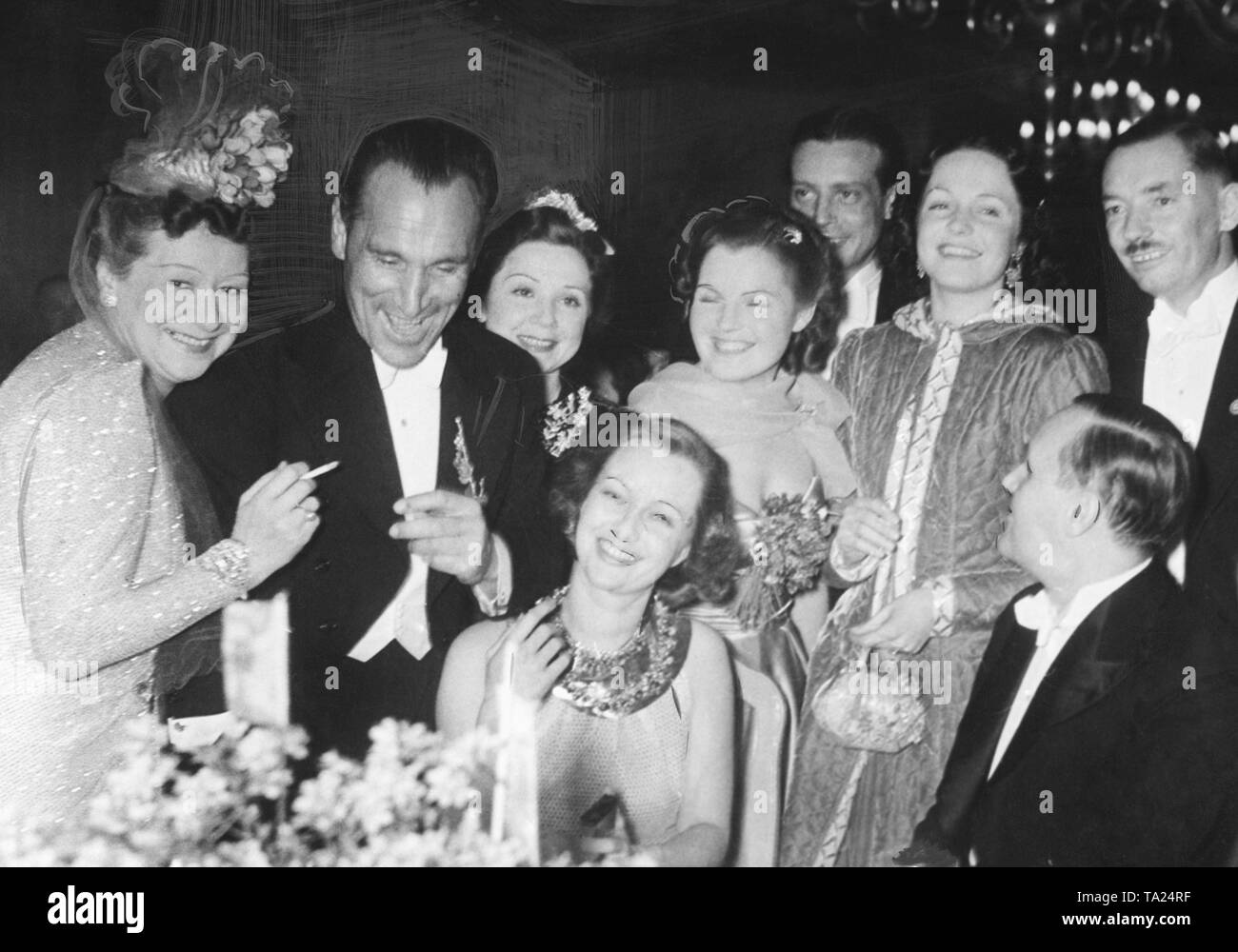 Trude Hesterberg, Luis Trenker, Lucie Englisch, Magda Schneider, Wolf ...
