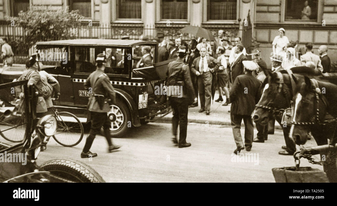 1920s police hi-res stock photography and images - Alamy