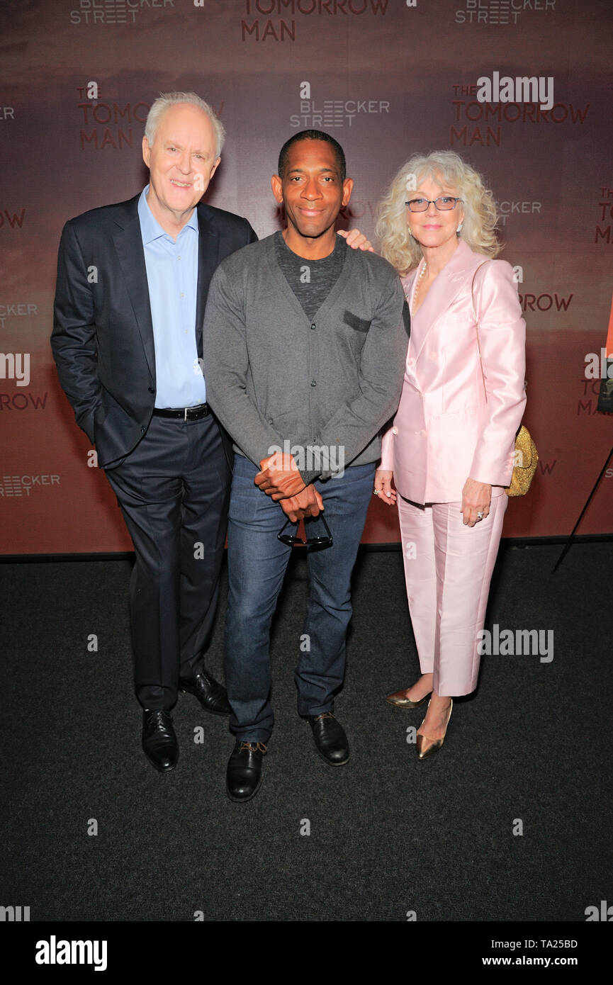NEW YORK, NY - MAY 20: John Lithgow, Noble Jones and Blythe Danner ...