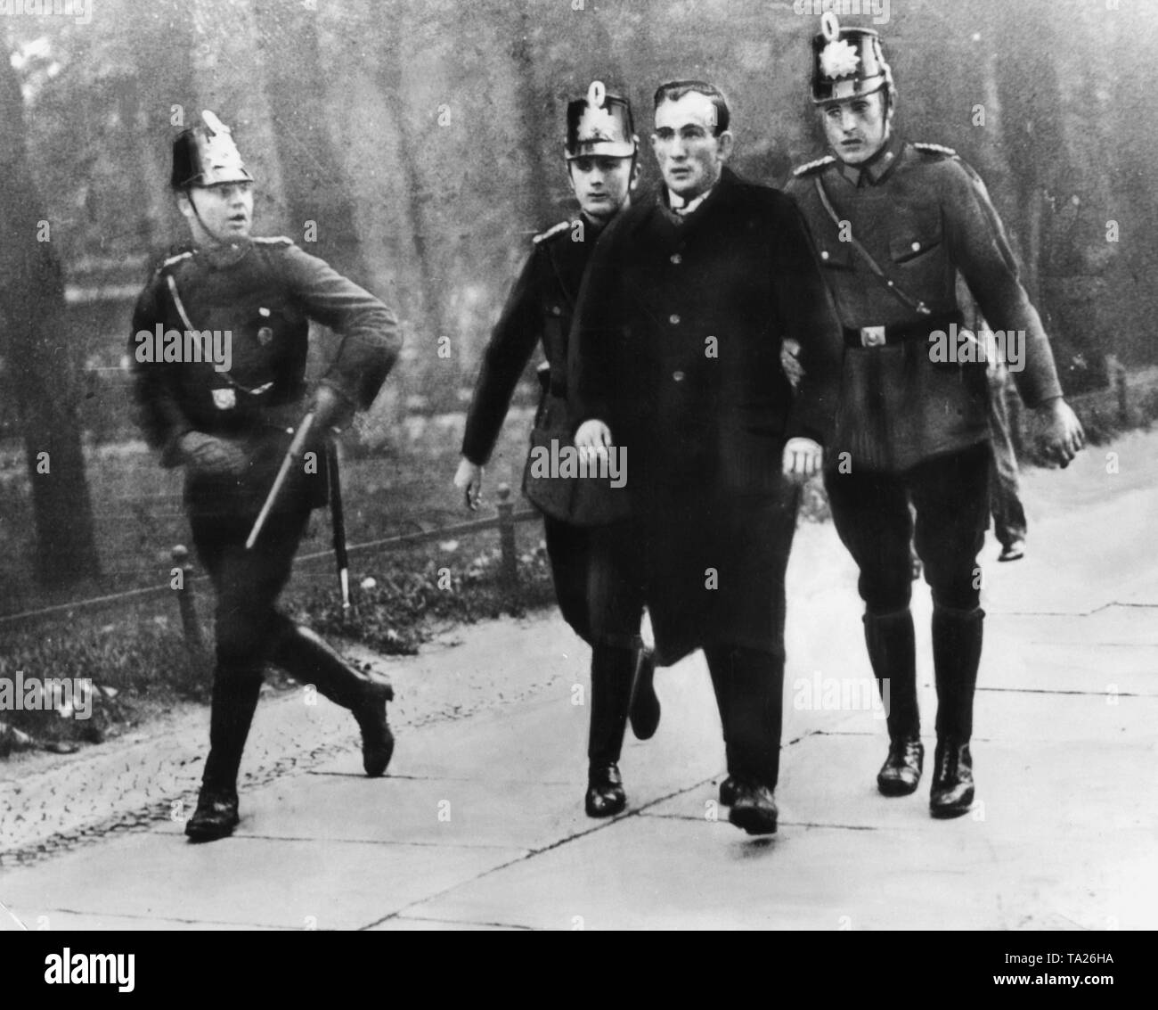 Schutzpolizei hi-res stock photography and images - Alamy