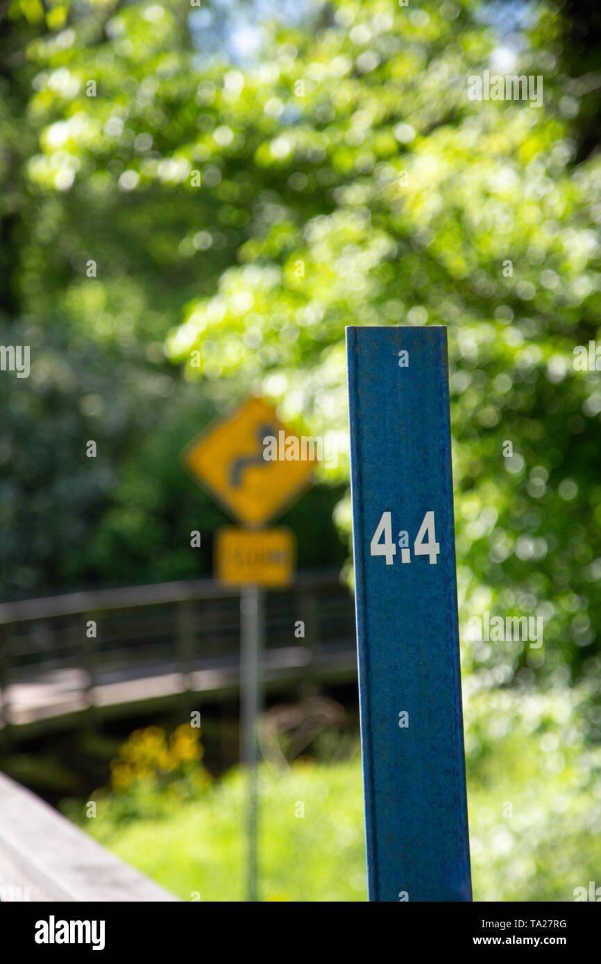 Mile Marker 4.4 Stock Photo - Alamy