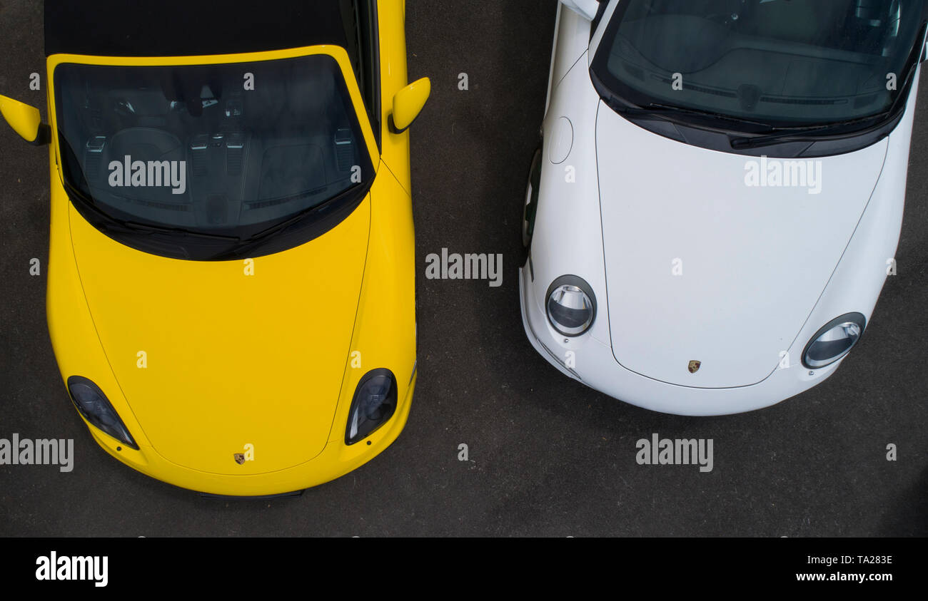 Porsche 911 from above Stock Photo - Alamy