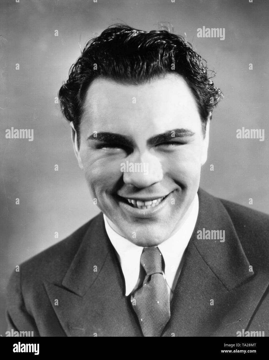 Classify German boxer Max Schmeling
