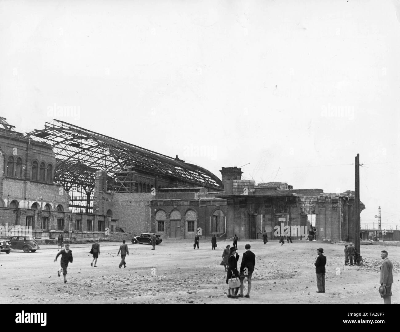 The Central Station and the Starnberger train station destroyed by ...