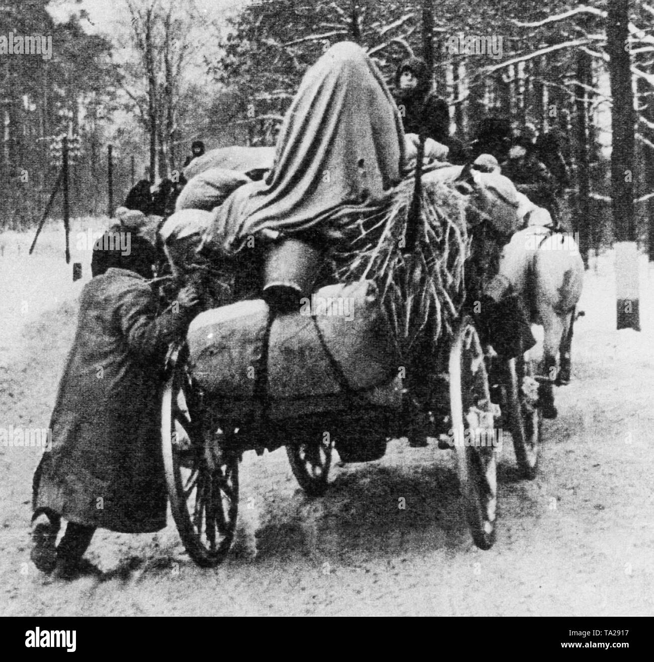 World War II, Eastern Front, flight of the civilian population. As on ...