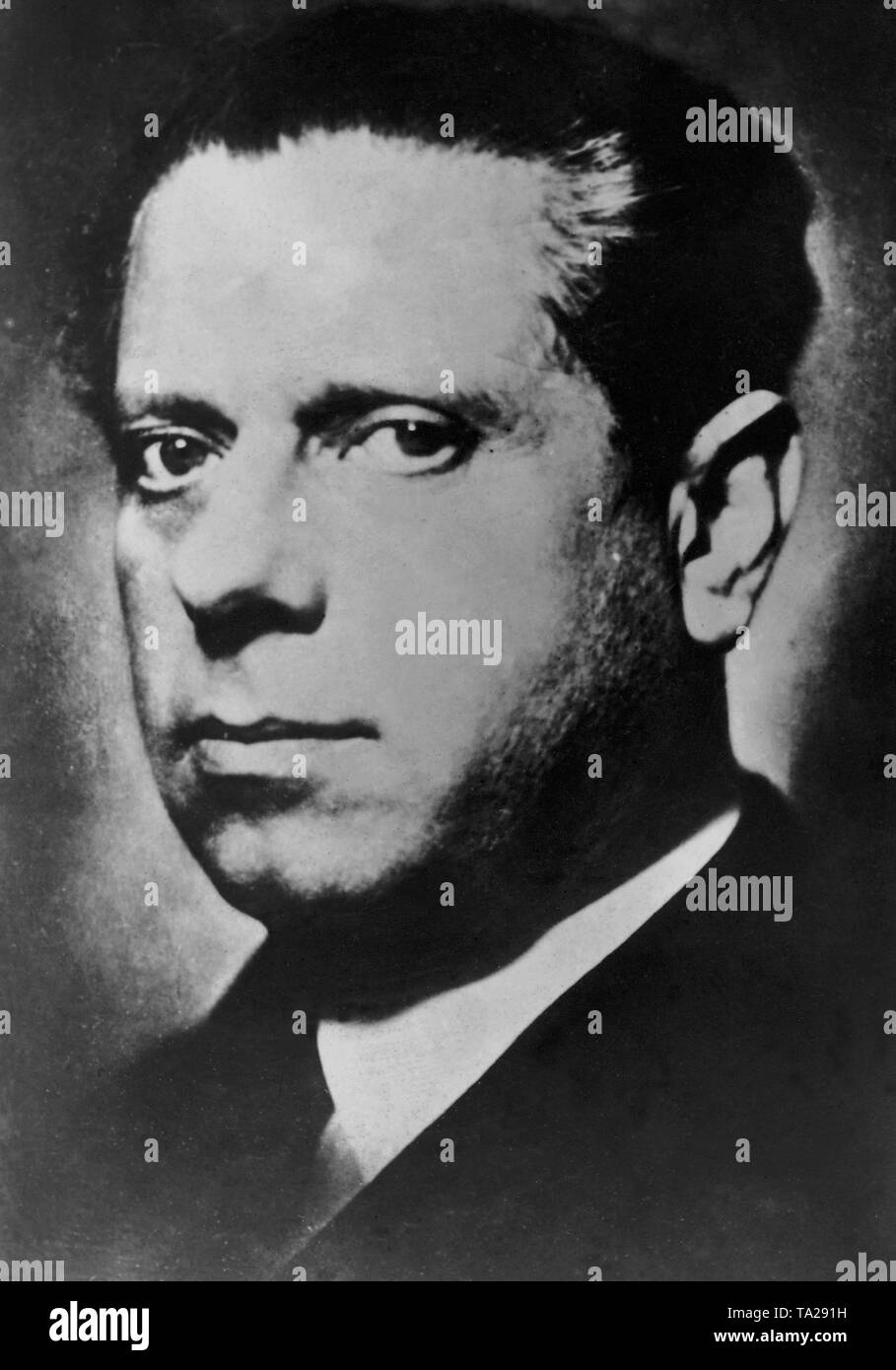 Max Reinhardt (1873-1943), an Austrian director and theater director.He ...