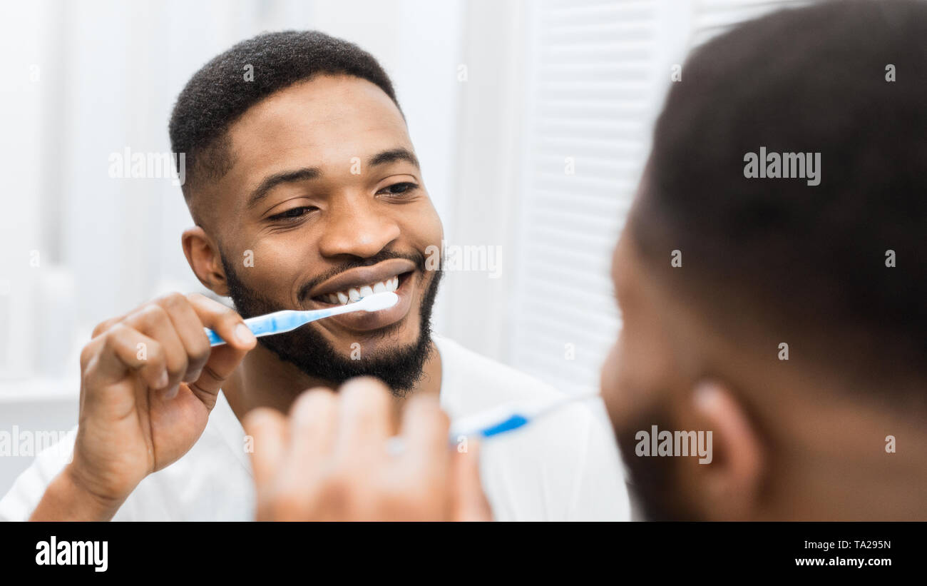 Healthy teeth happy smile concept Stock Photo - Alamy