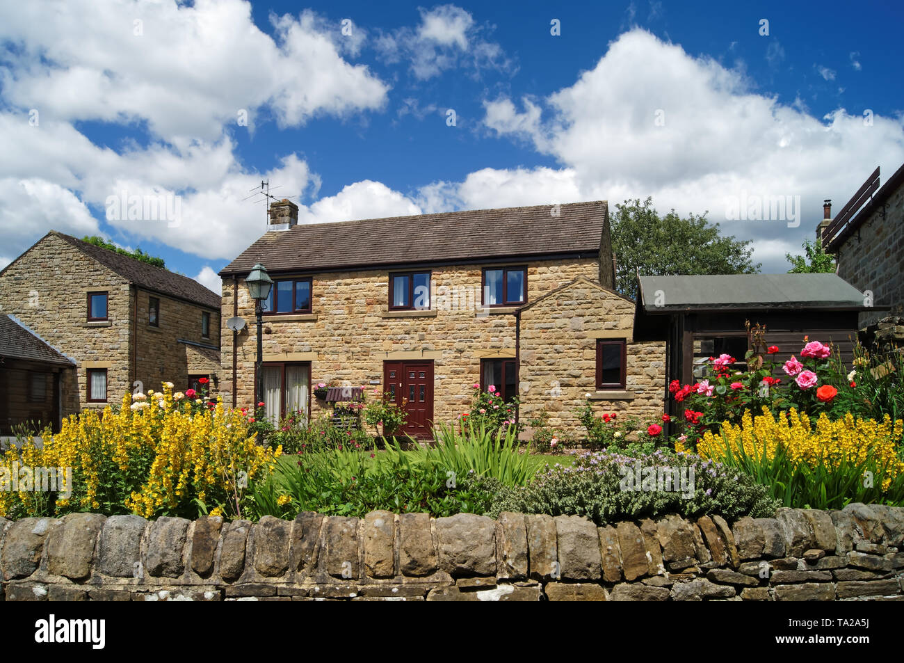 Hathersage house hi-res stock photography and images - Alamy