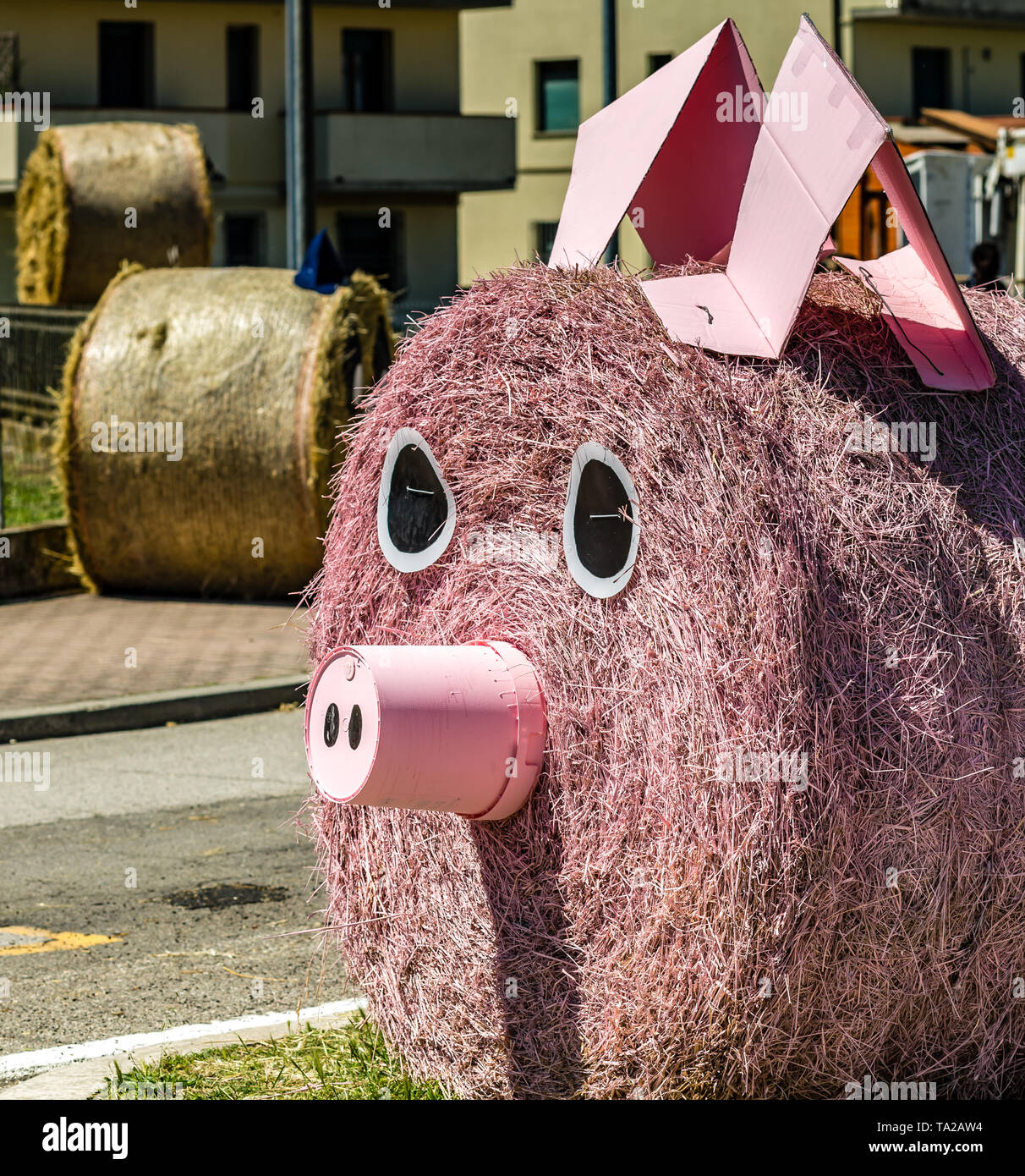 ALFONSINE (RA), ITALY - MAY 16, 2019: sunlight is enlightening funny ...