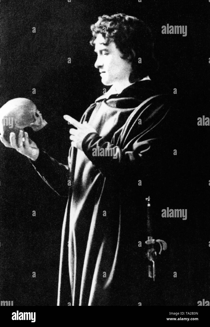 Actor Josef Kainz, as Hamlet Stock Photo - Alamy