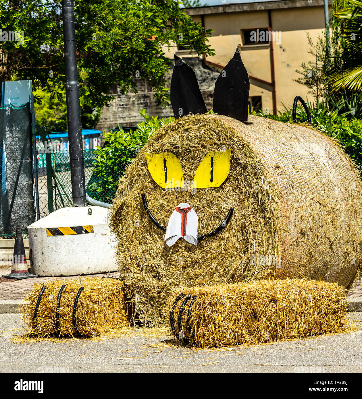 ALFONSINE (RA), ITALY - MAY 16, 2019: sunlight is enlightening funny ...