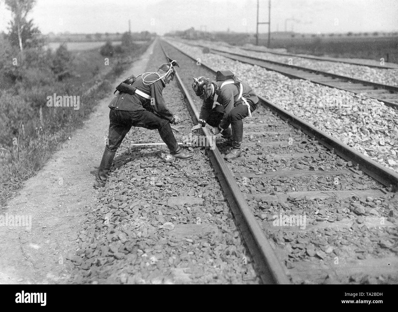 German Soldiers Maneuvers High Resolution Stock Photography and Images ...
