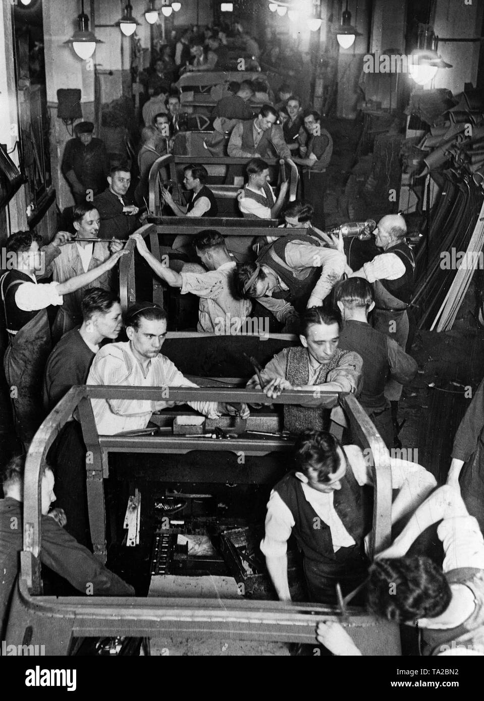 Car frame assembly line hi-res stock photography and images - Alamy