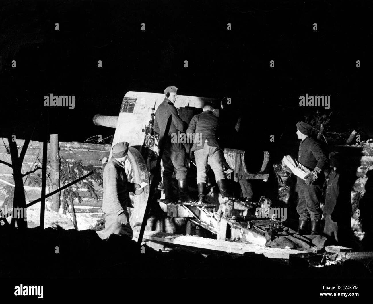 Wehrmacht troops with artillery 1941 hi-res stock photography and ...