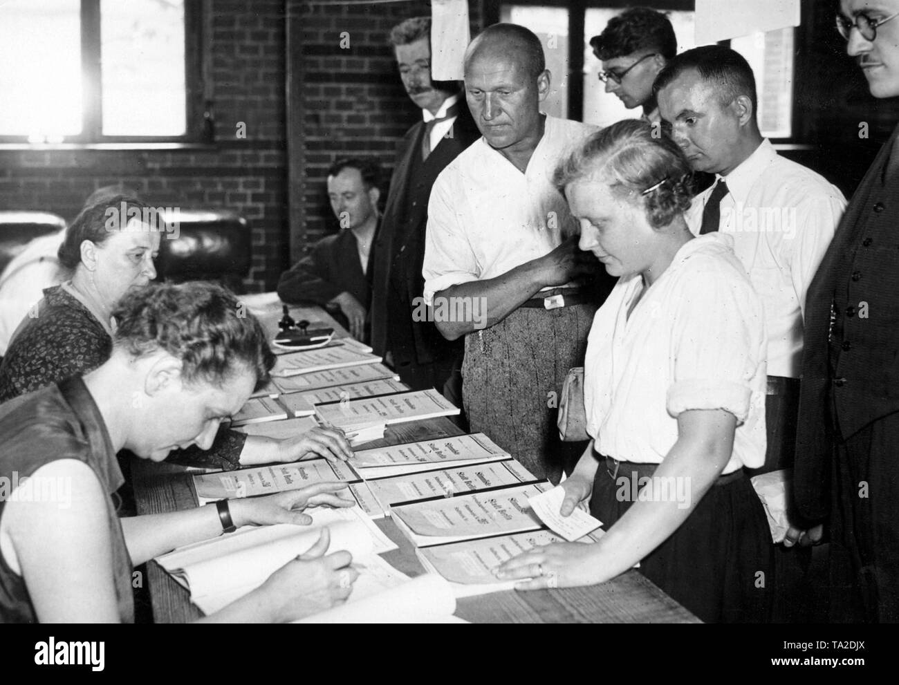 Reichstag 1930s High Resolution Stock Photography and Images - Alamy