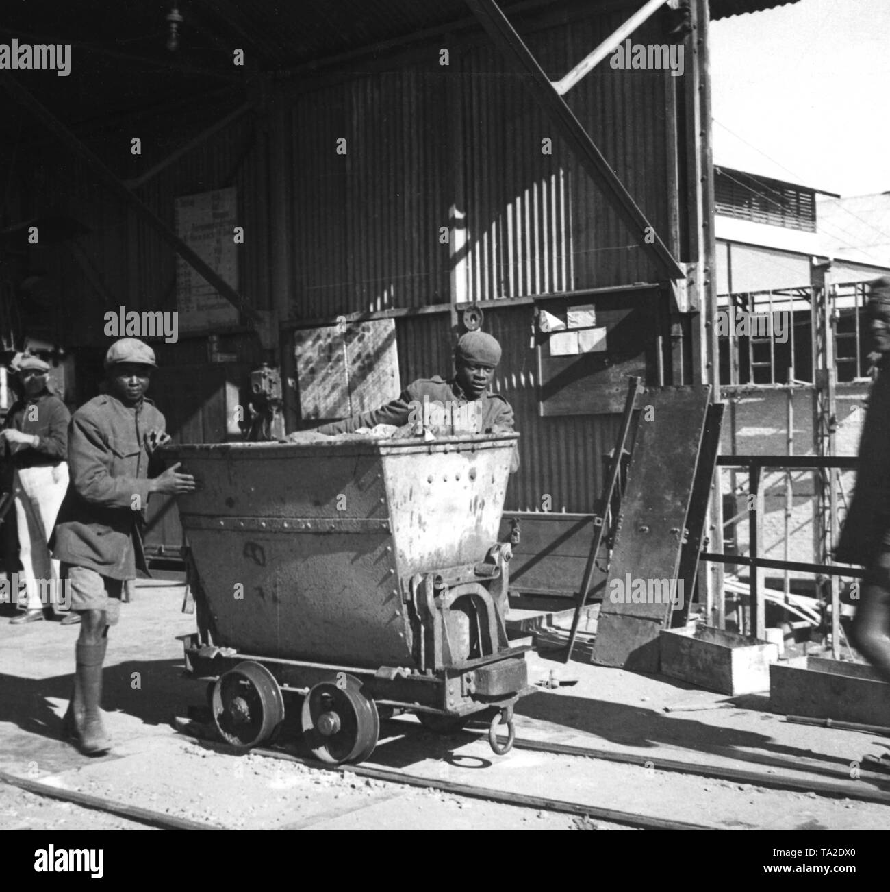 Mine workers south africa hi-res stock photography and images - Alamy