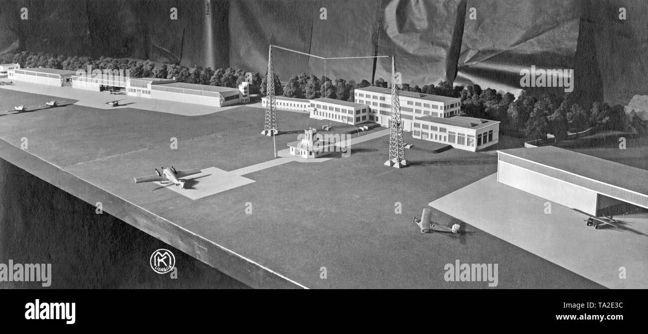 Model of the apron systems of the Berlin-Tempelhof Airport Stock Photo ...
