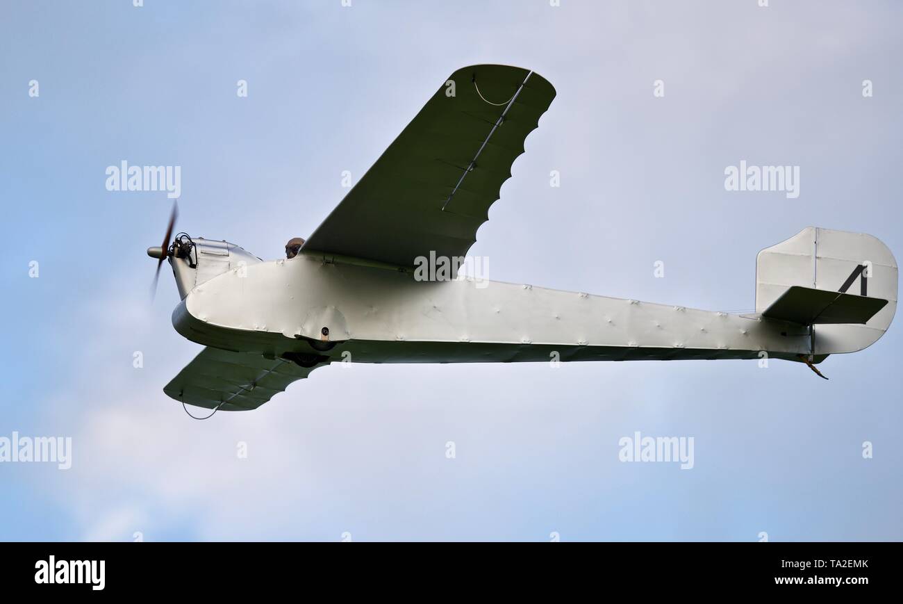 English electric wren monoplane aircraft hi-res stock photography and ...