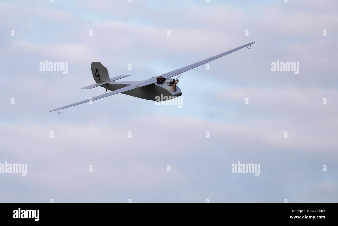 English electric wren monoplane aircraft hi-res stock photography and ...