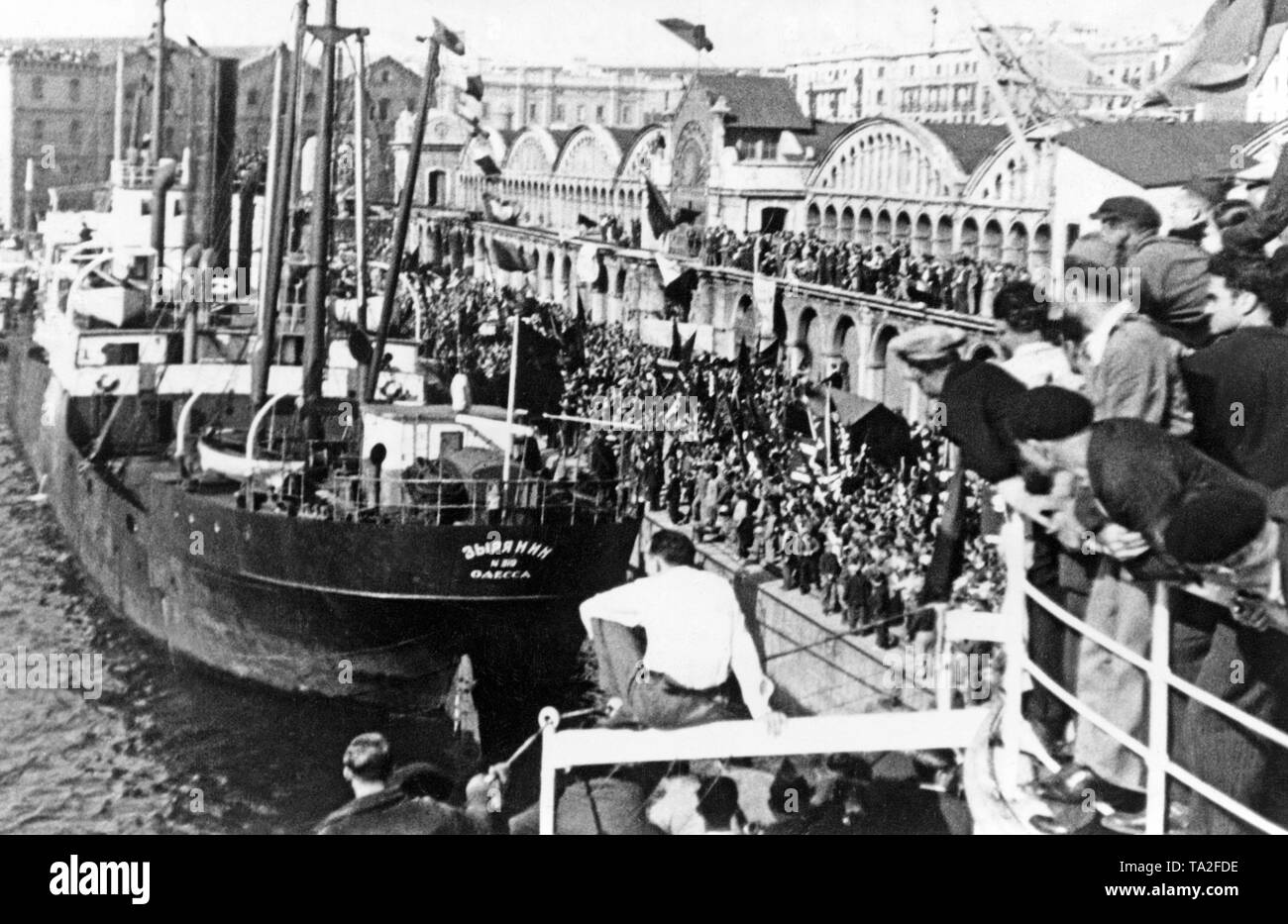 Soviet freighter hi-res stock photography and images - Alamy