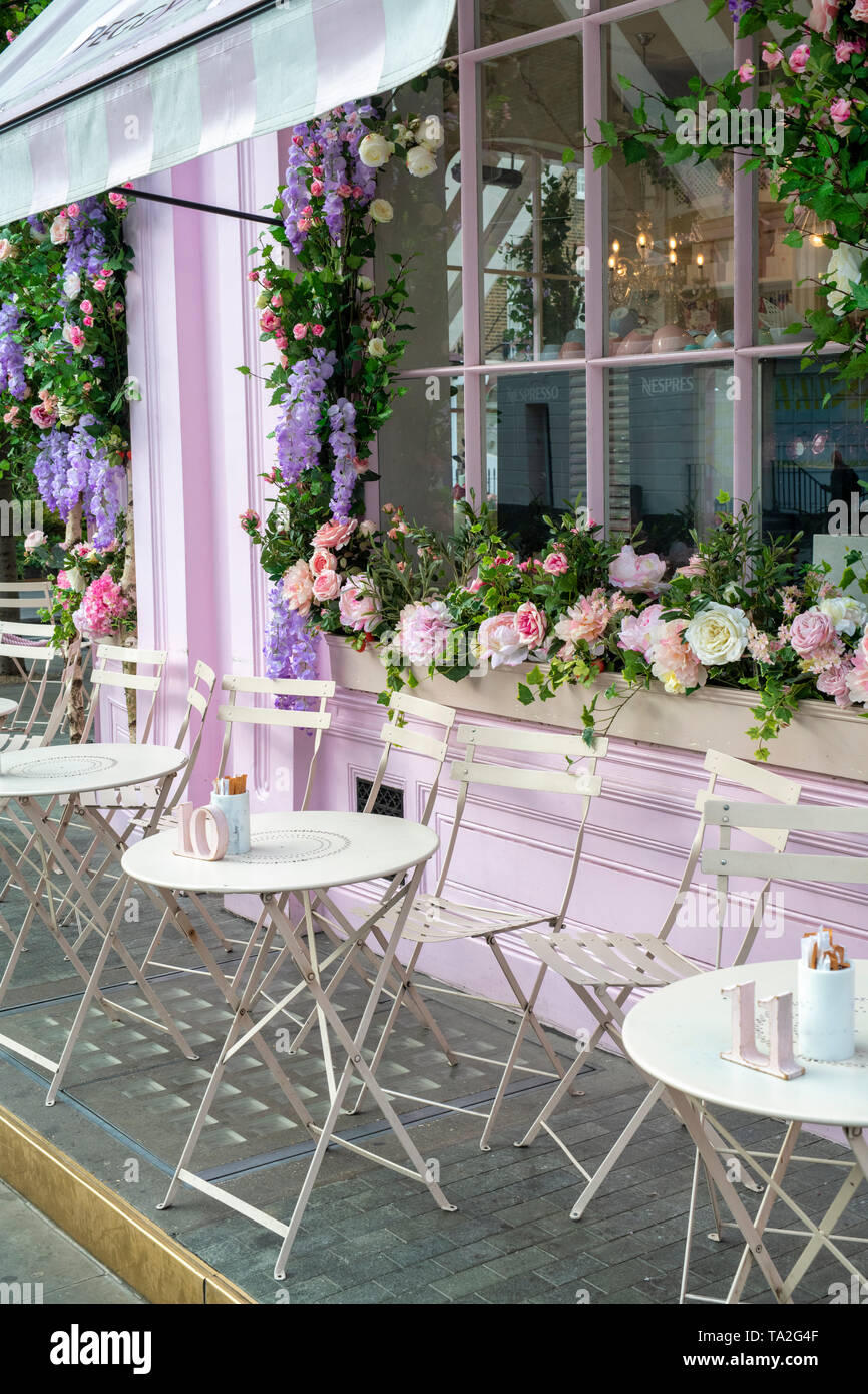 Peggy porschen cake shop exterior. Belgravia, London, England Stock ...