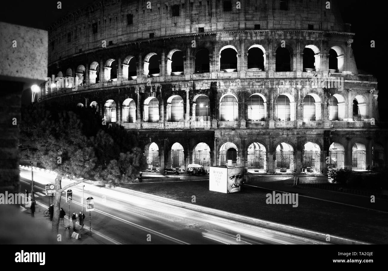 Gladiator landscape Black and White Stock Photos & Images - Alamy