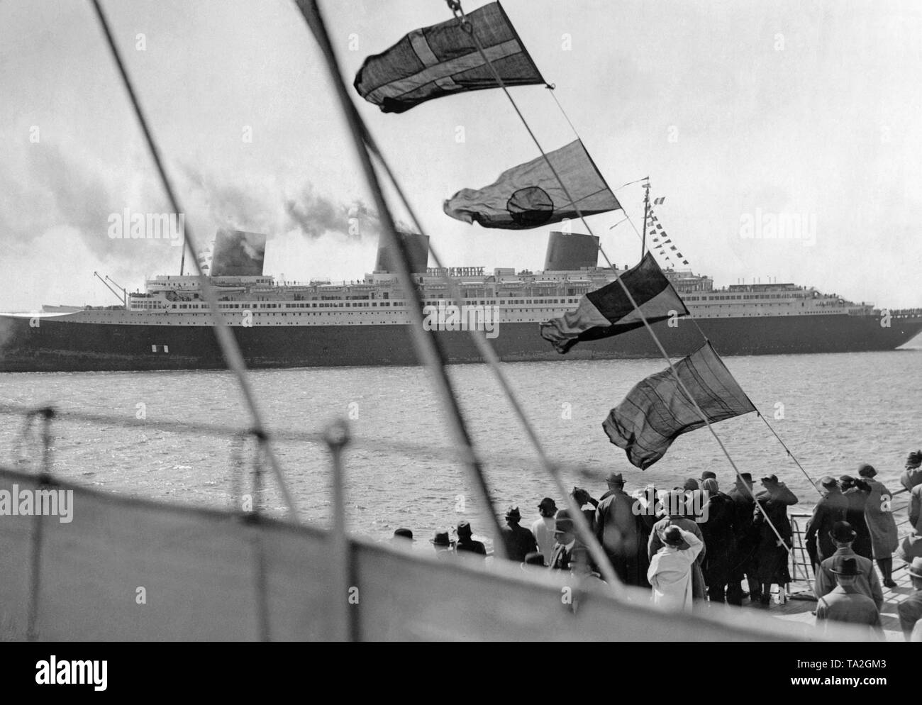 Blue riband crossing hi-res stock photography and images - Alamy