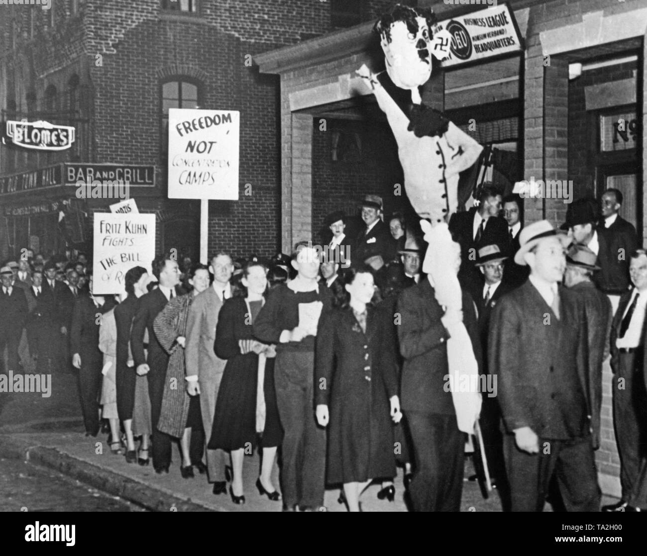 Hitler figure hi-res stock photography and images - Alamy