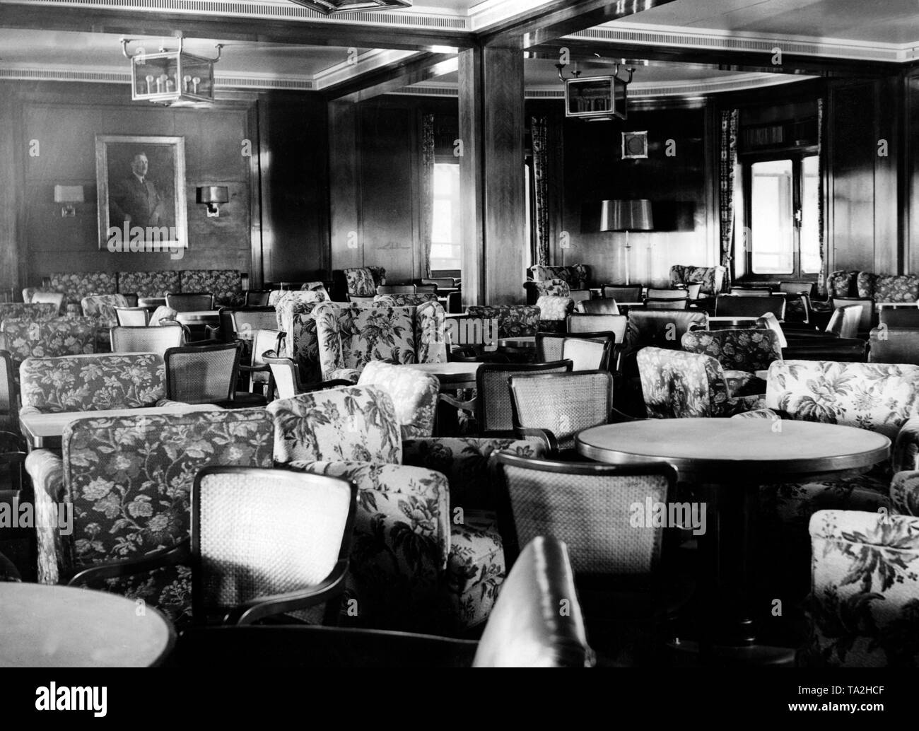 Undated photo of the smoking lounge on the cruise ship of the Nazi ...