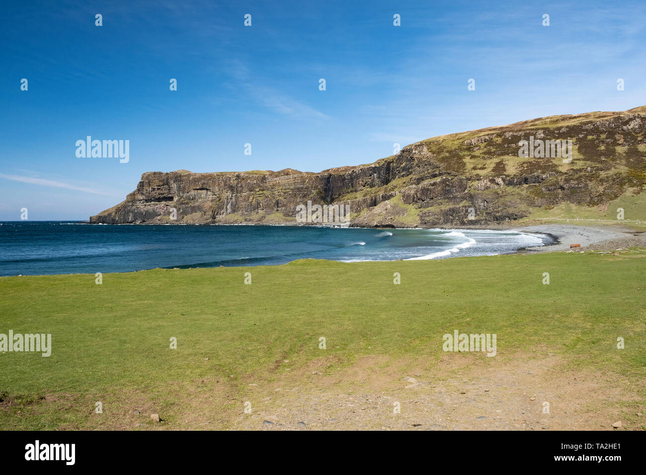 Talisker bay beach path hi-res stock photography and images - Alamy
