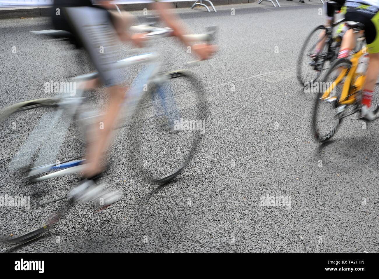 Fast city center sports hi-res stock photography and images - Alamy