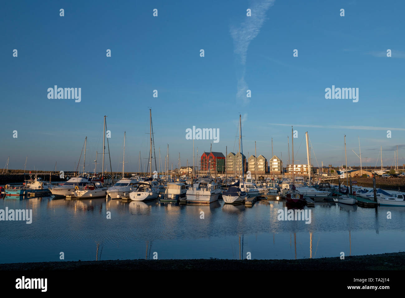 Amble harbour village hi-res stock photography and images - Alamy