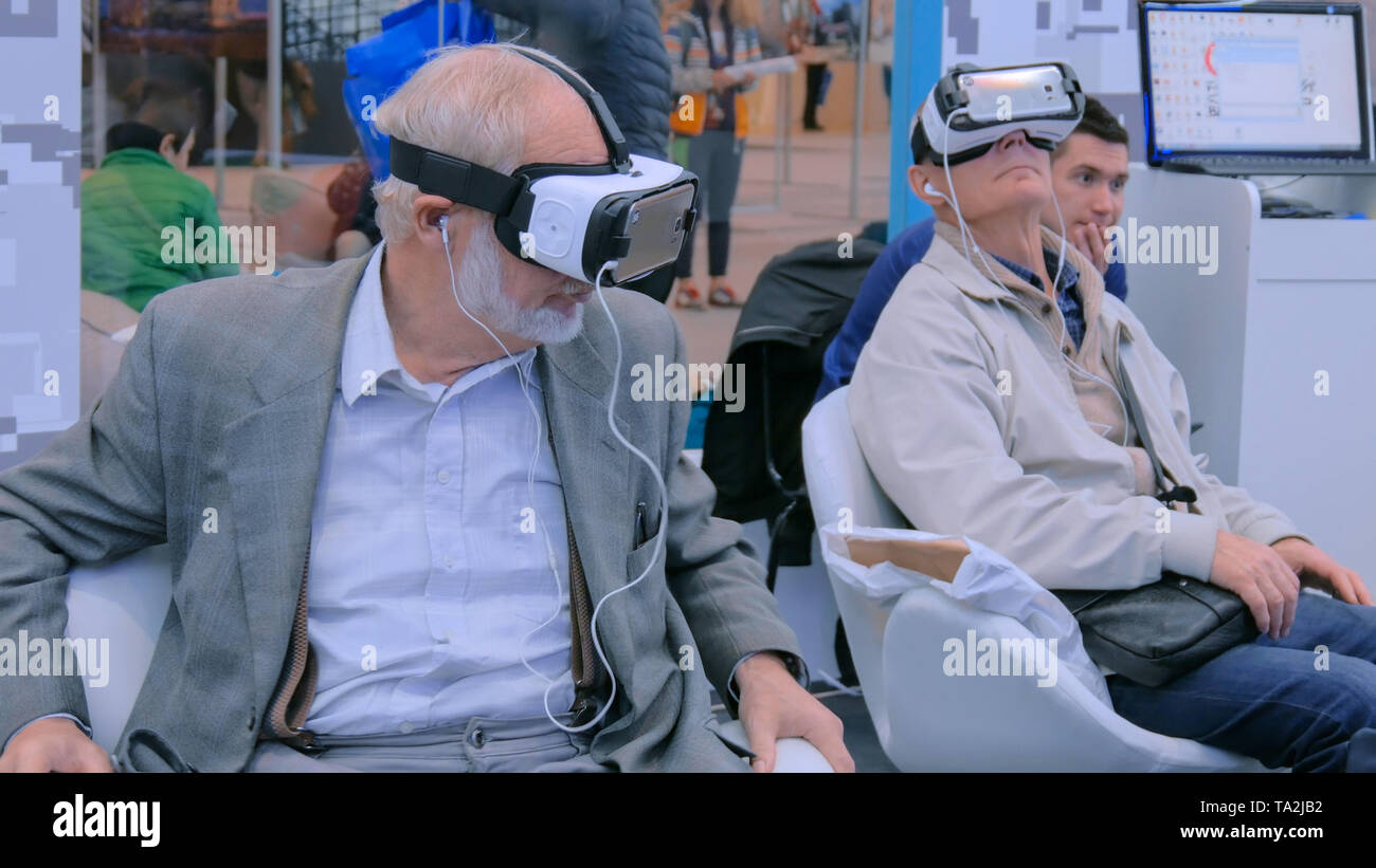 Vr Cinema High Resolution Stock Photography and Images - Alamy