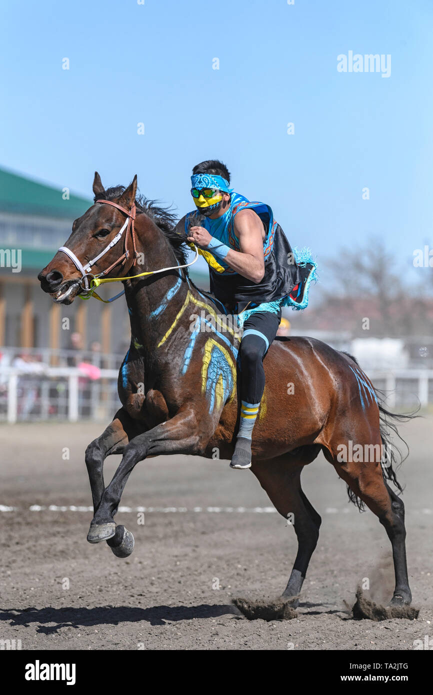 American indian horse relay hi-res stock photography and images - Alamy