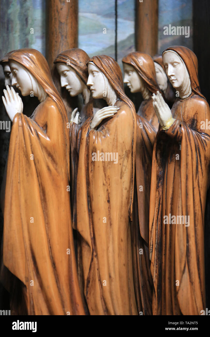 Statue religieuse hi-res stock photography and images - Alamy