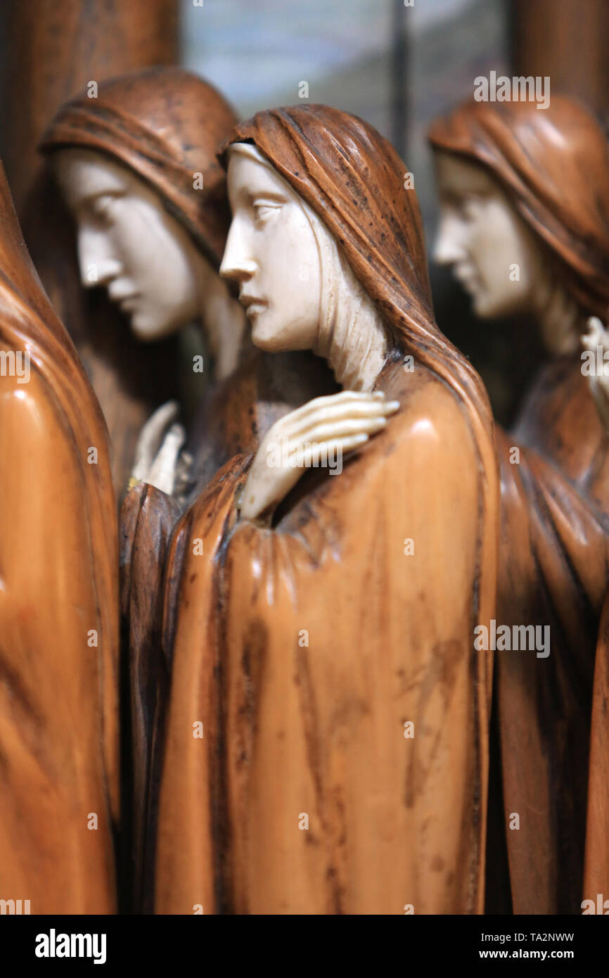 Statue religieuse hi-res stock photography and images - Alamy