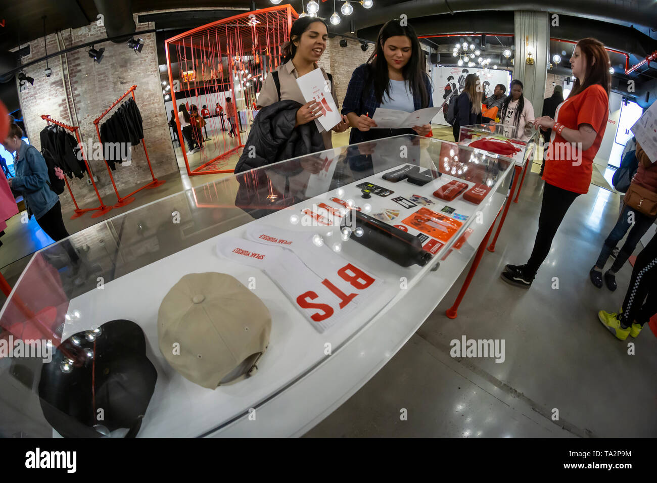 Bts hi-res stock photography and images - Alamy