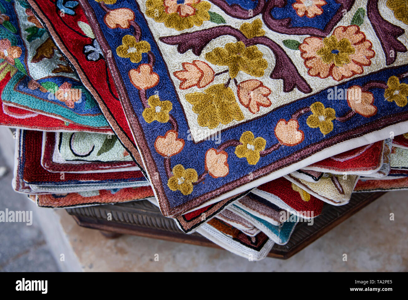 Muscat souk hi-res stock photography and images - Alamy