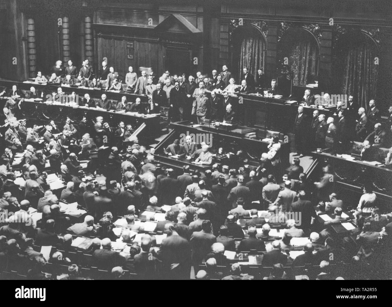 Reichstag 1932 hi-res stock photography and images - Alamy