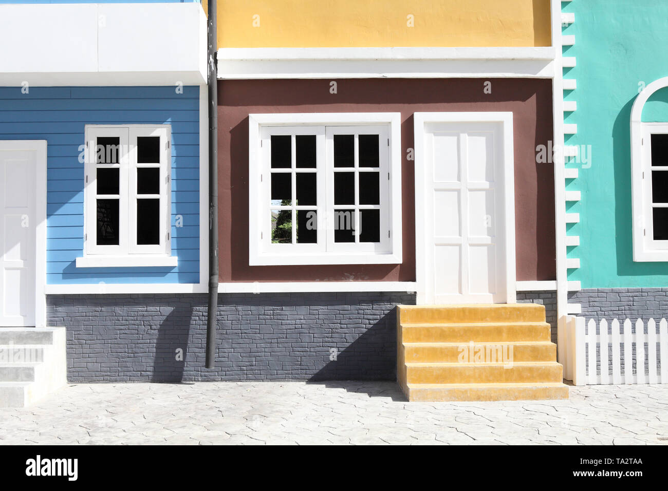 Traditional house paint colors hi-res stock photography and images - Alamy